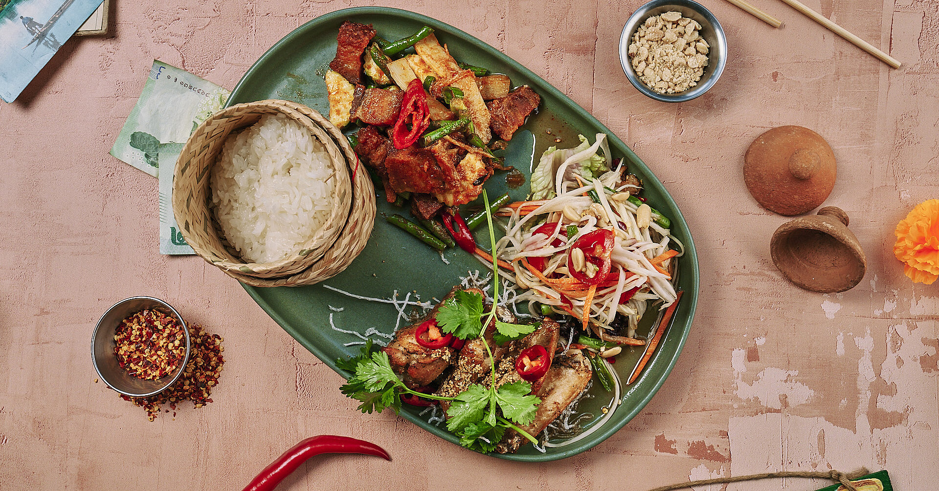 Lunch Is Served! | Thaikhun Street Food | Thai Restaurant